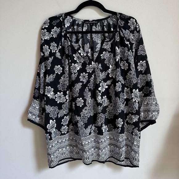 Ava Christine | Tops | Ava Christine Black White Floral Peasant Top ...